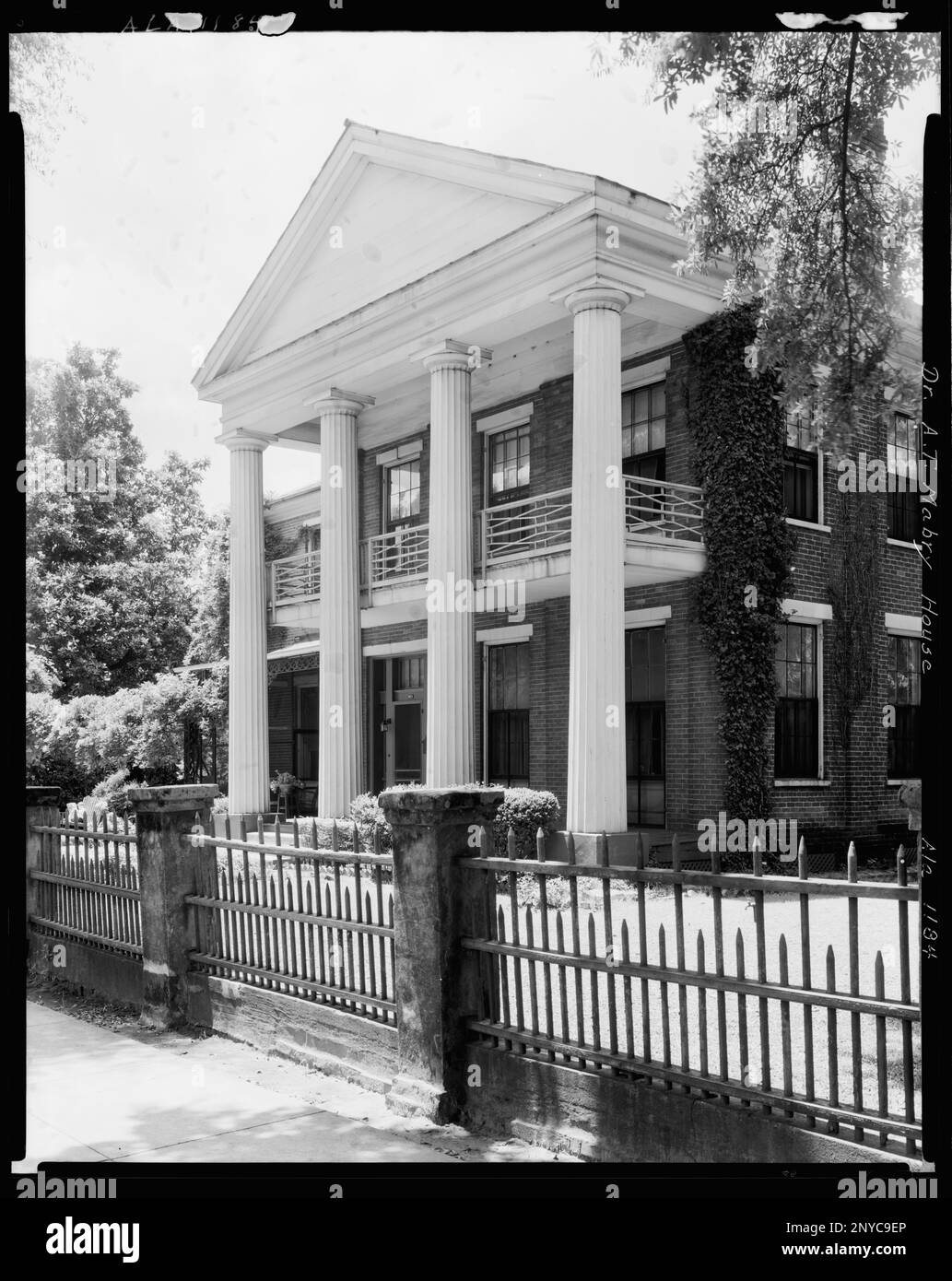 Dr. A.T. Mabry House, 629 Tremont St. at McLeod, Selma, Dallas County ...