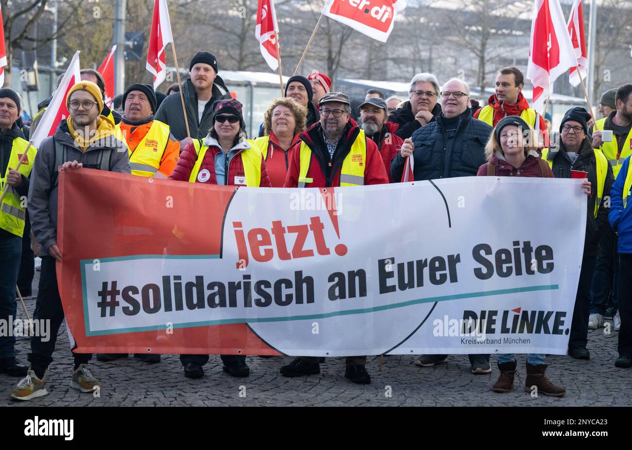 Munich, Germany. 02nd Mar, 2023. Employees of the Munich Transport ...