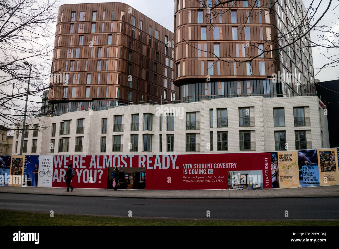 New student centre hi-res stock photography and images - Alamy