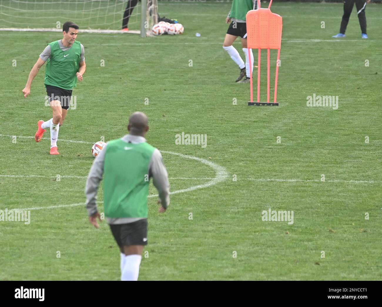 Chengdu Rongcheng Football Club conducts the training to prepare for ...