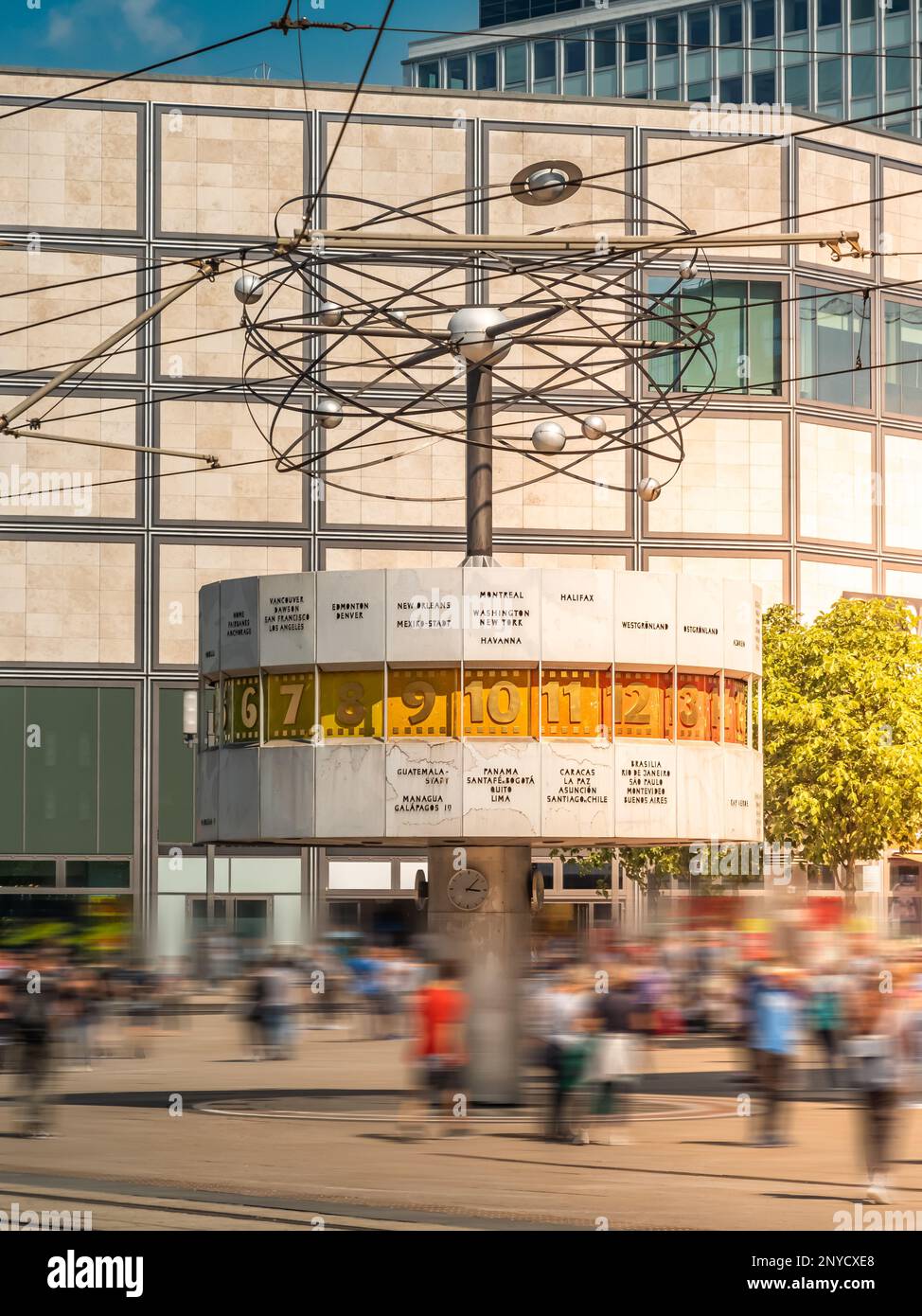 Long exposure shot people walking hi-res stock photography and images ...