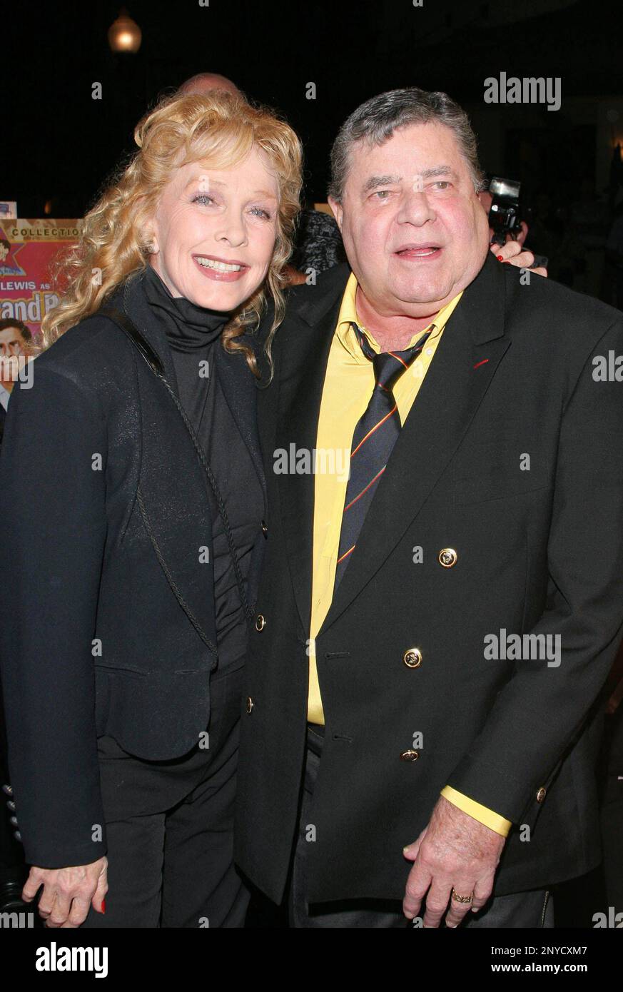 Photo by: Goodwin/STAR MAX/IPx10/12/04Jerry Lewis and Stella Stevens at ...