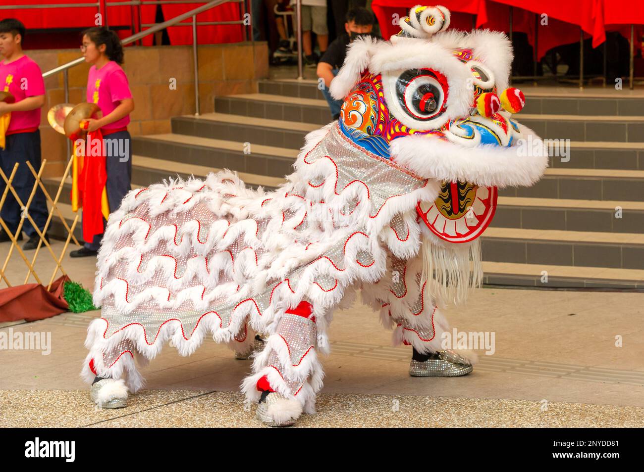 A traditional Southern Chinese Lion Dance Troupe Stock Photo - Alamy