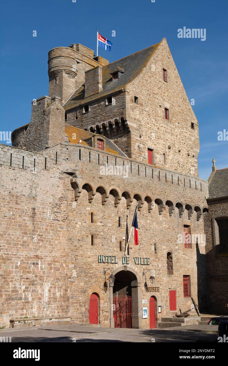 City Hall in the old Château de Saint-Malo (started in 15th cent ...