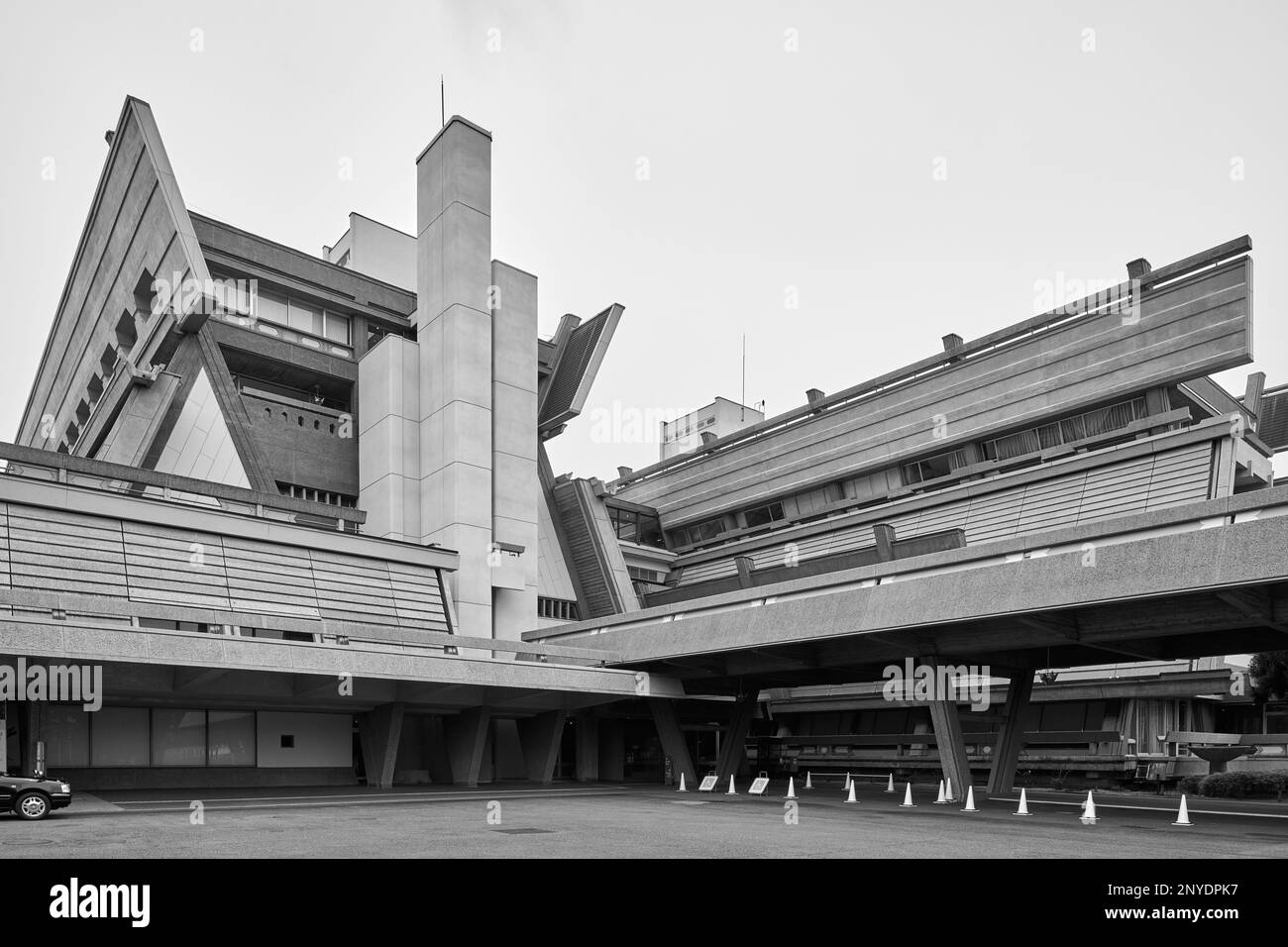 Kyoto International Conference Center, designed by Sachio Otani (1966 ...