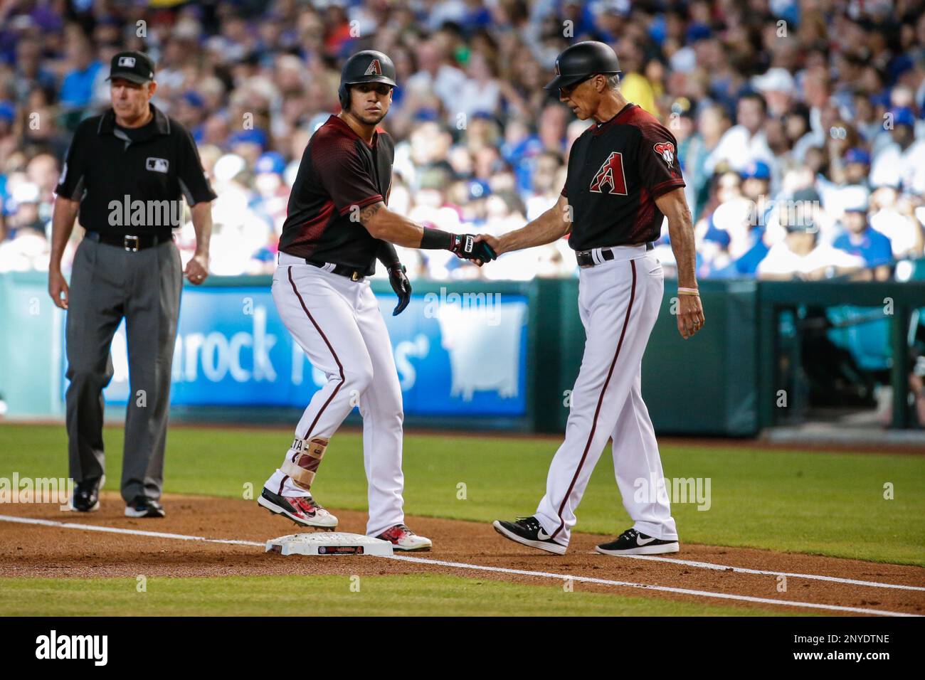 PHOENIX, AZ - AUGUST 12: Arizona Diamondbacks right fielder David ...