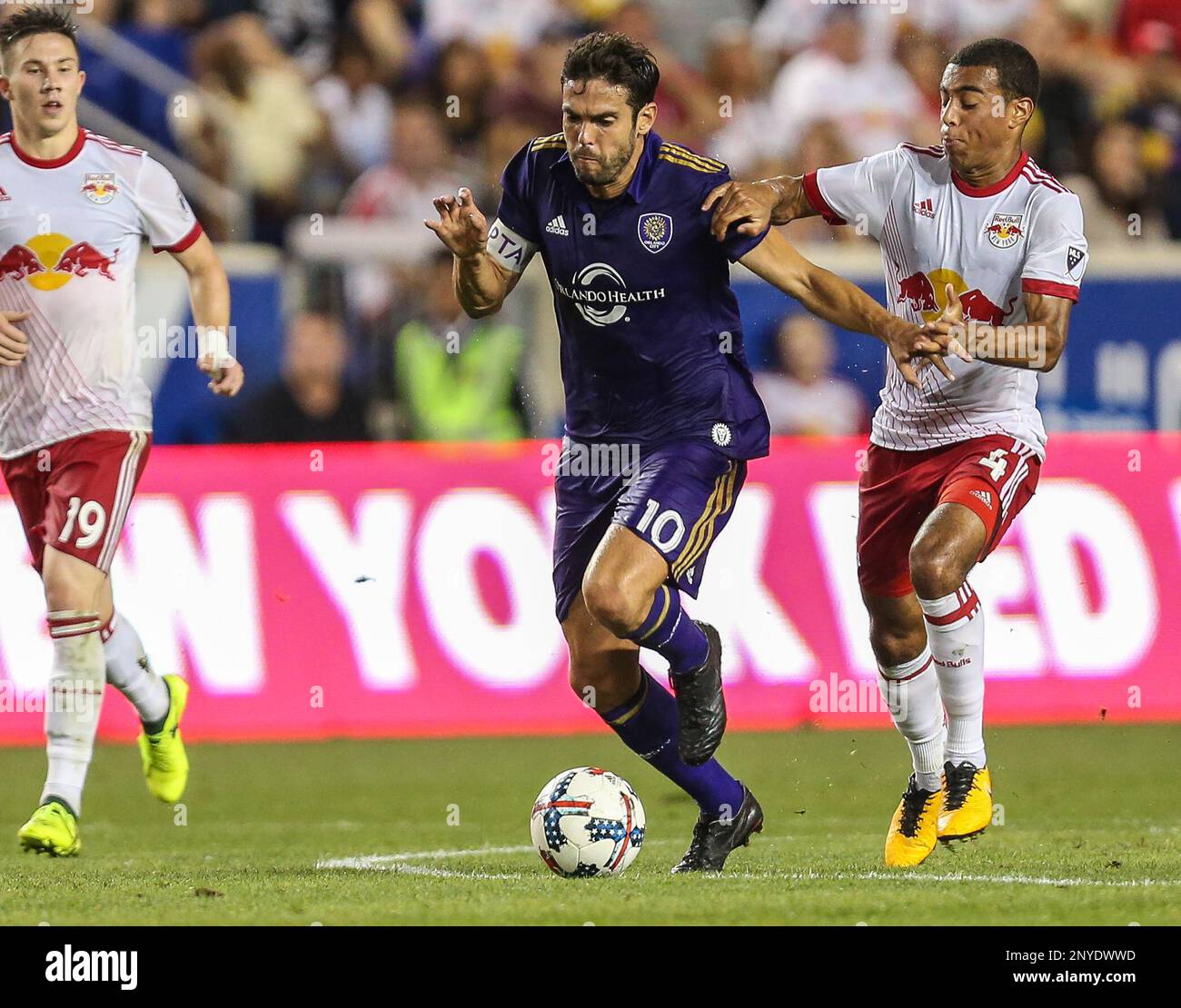 August 12, 2017: Orlando City SC midfielder Kaka (10) tries to by New ...