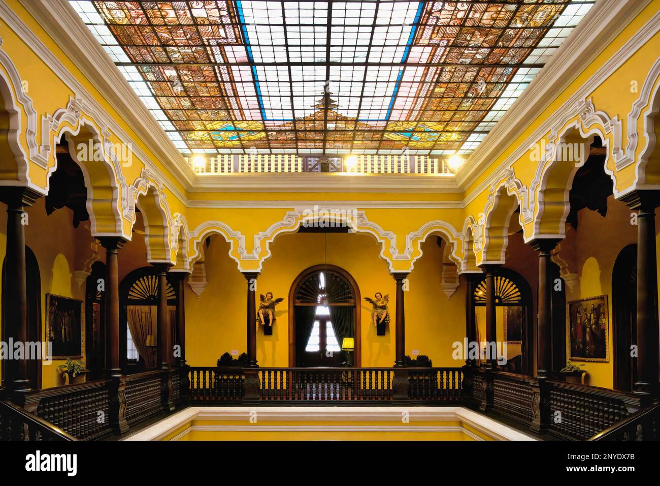 Archbishop's Palace, Main Hall gallery and stained-glass ceiling, Lima ...
