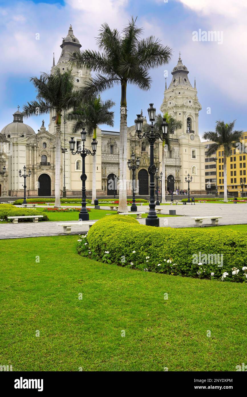 Lima historical city center hi-res stock photography and images - Alamy