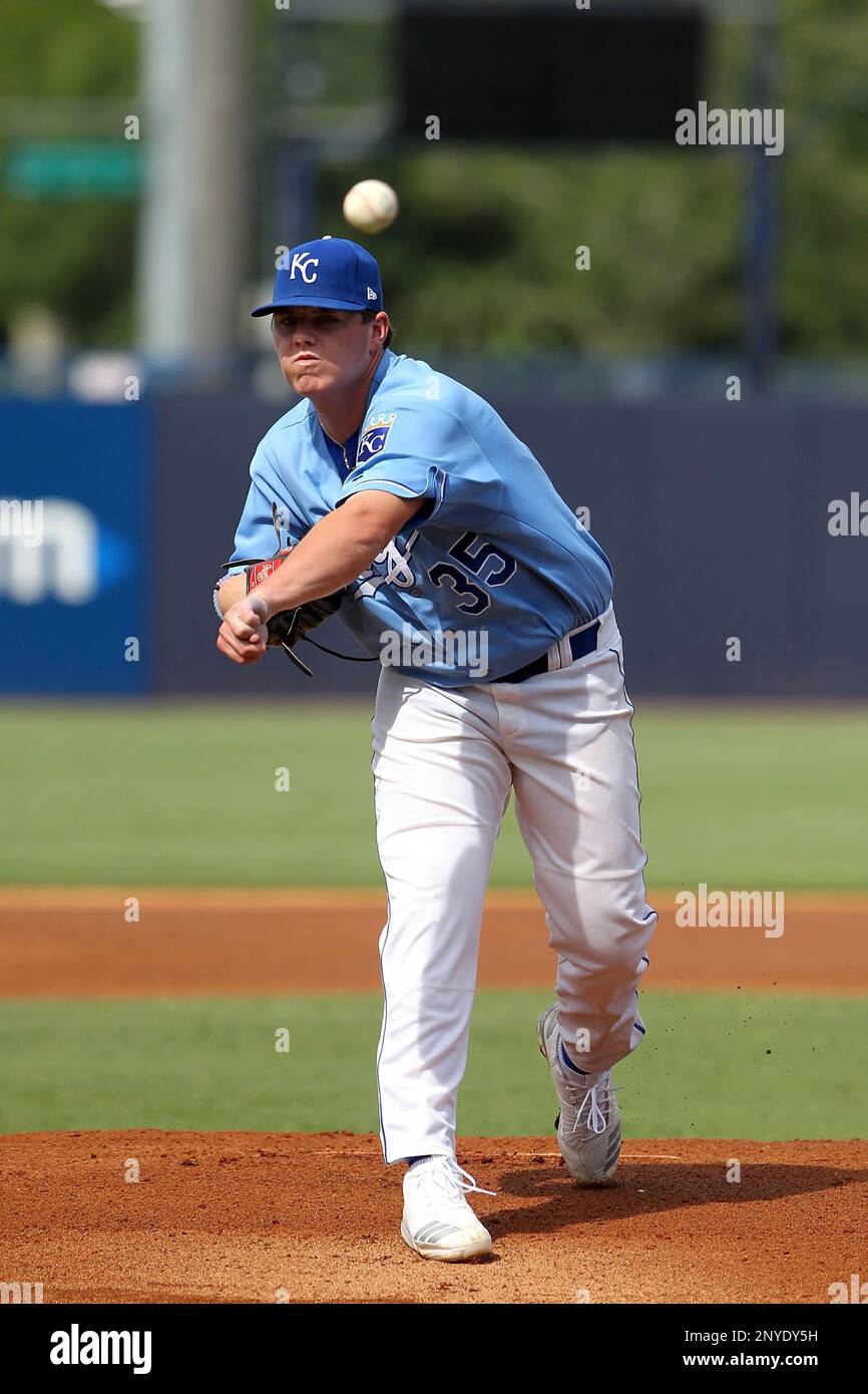 TAMPA, FL - AUGUST 03: Ryan Weathers (35) of Loretto HS (TN) delivers a ...