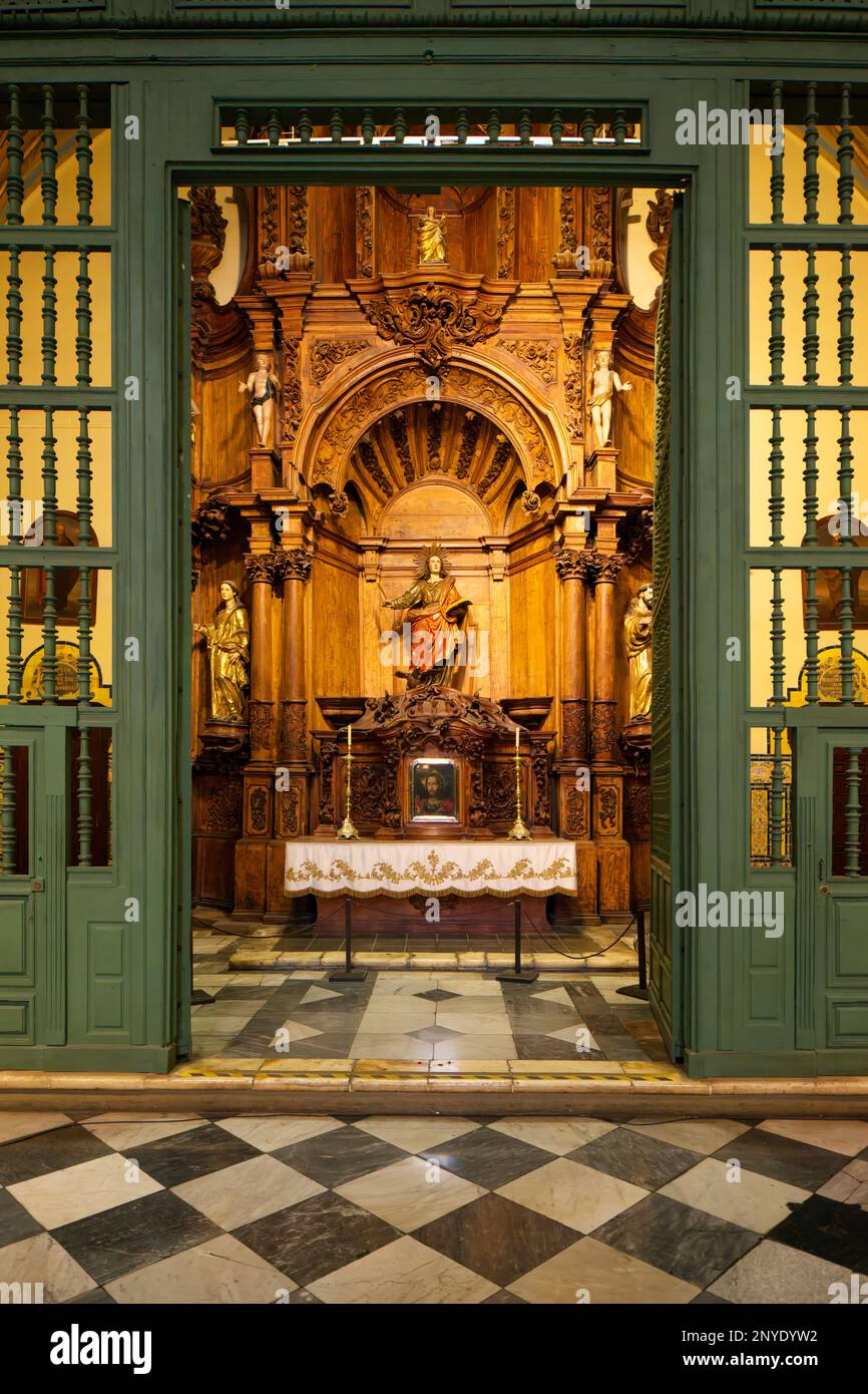Inside cathedral lima peru hi-res stock photography and images - Alamy