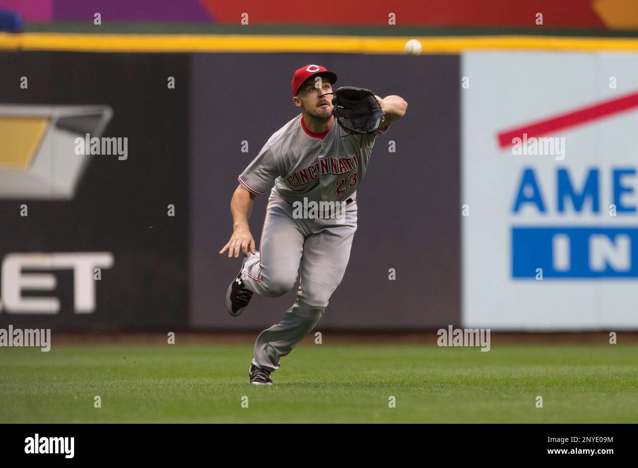 August 11, 2017: Cincinnati Reds left fielder Adam Duvall #23 makes a ...
