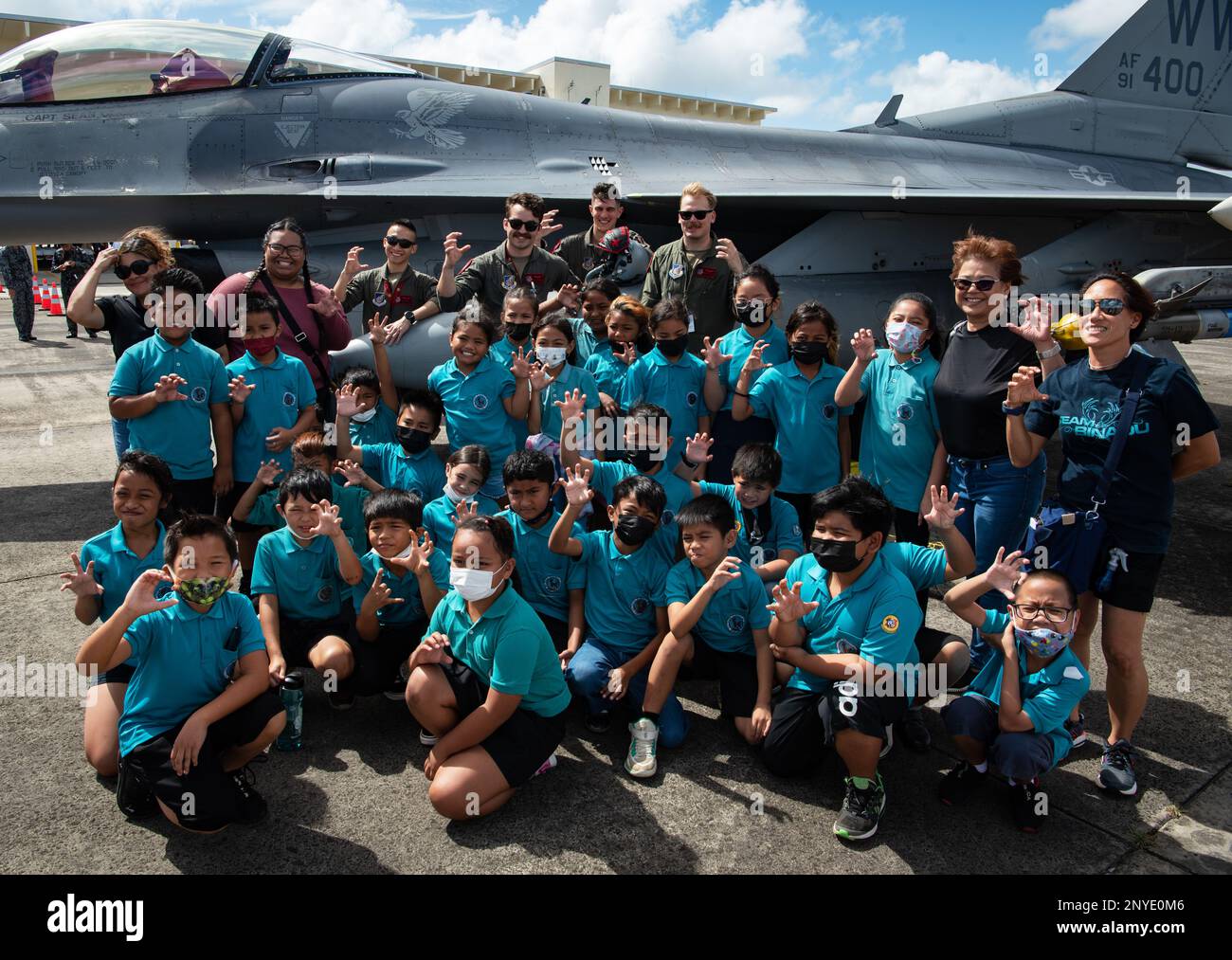 Wettengel Elementary School students and staff pose with 13th Fighter ...