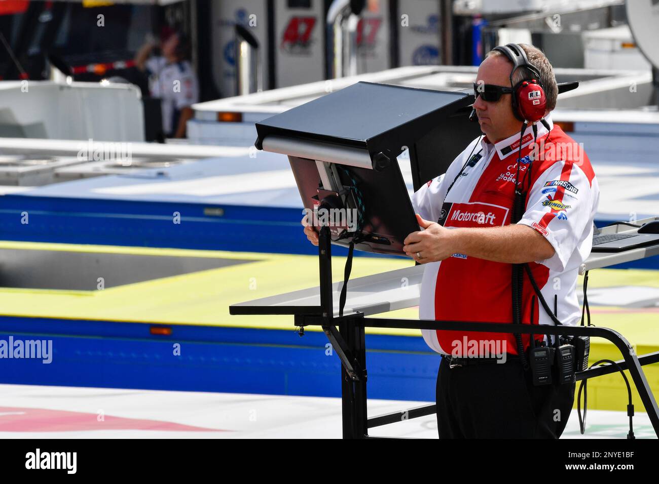 Jeremy Bullins, crew chief for Ryan Blaney (21), during practice for ...