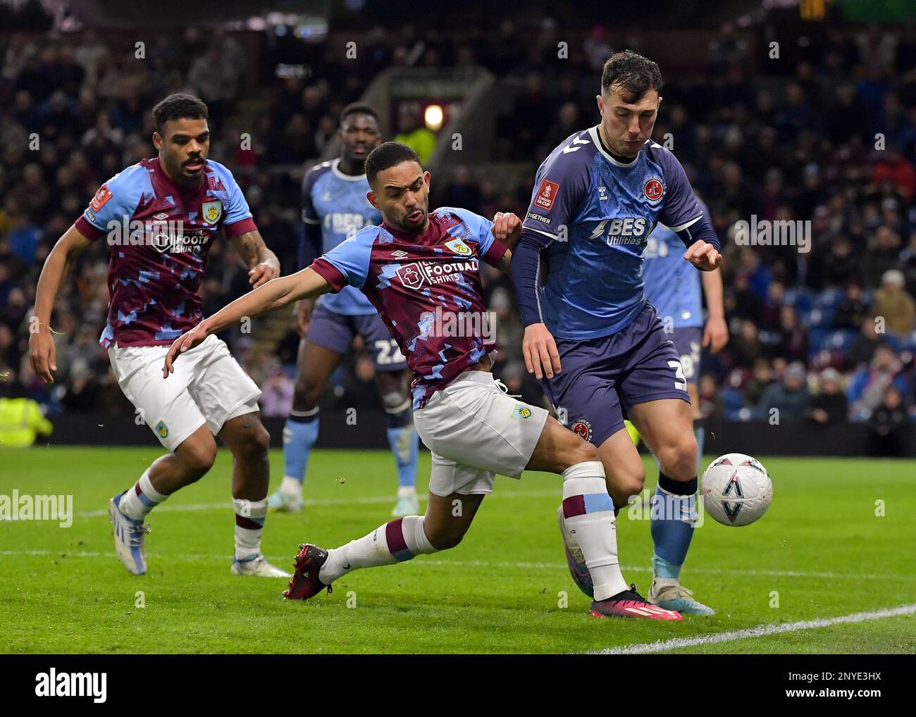 Burnley, UK. 1st Mar, 2023. Vitinho of Burnley and Danny Andrew of ...