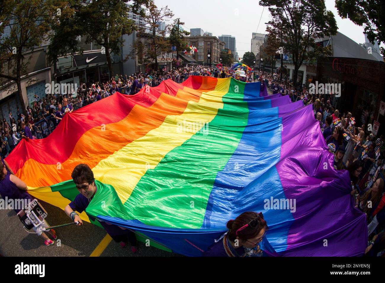 Giant pride flag hi-res stock photography and images - Alamy