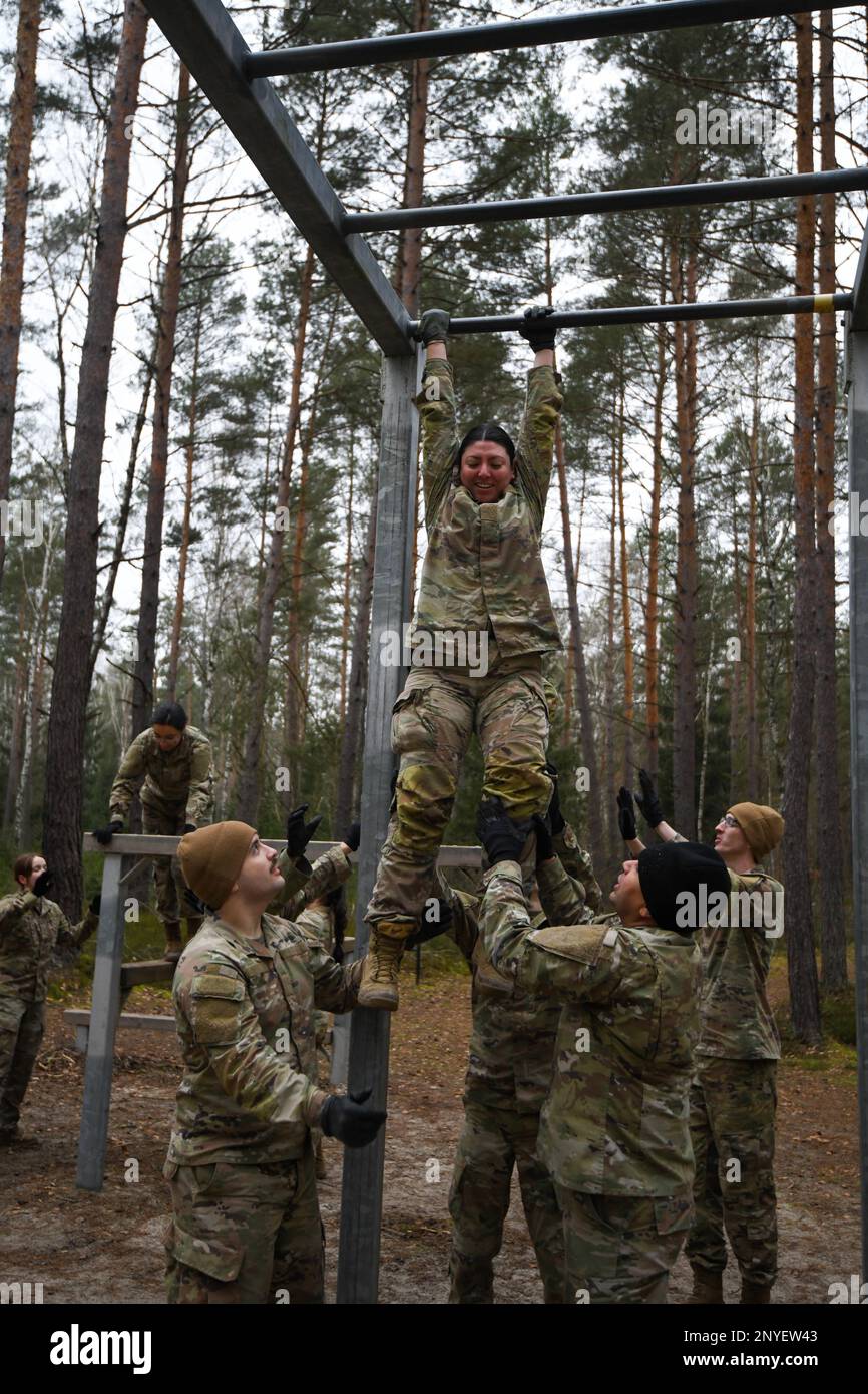 U.S. Soldiers assigned to Alpha Company, 307th Military Intelligence ...