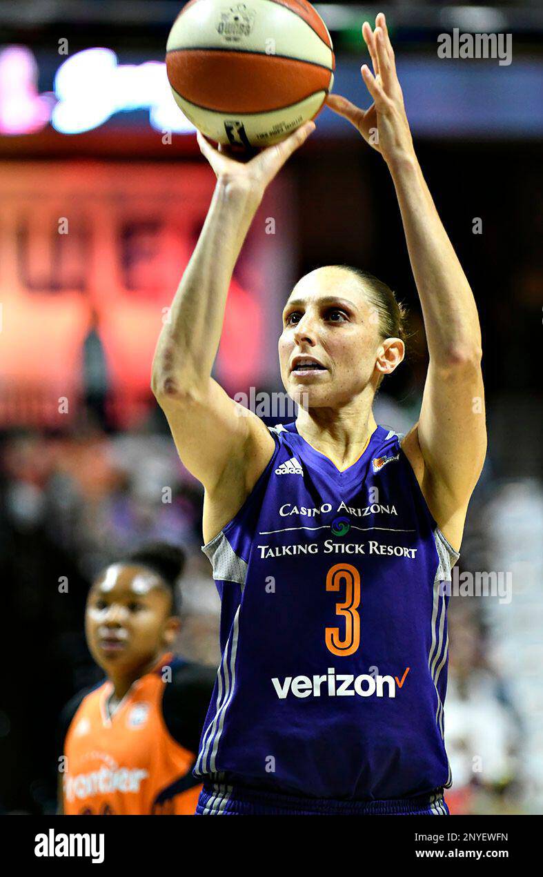 Aug.4, 2017: Phoenix Mercury guard, Diana Taurasi, shoots a free throw ...
