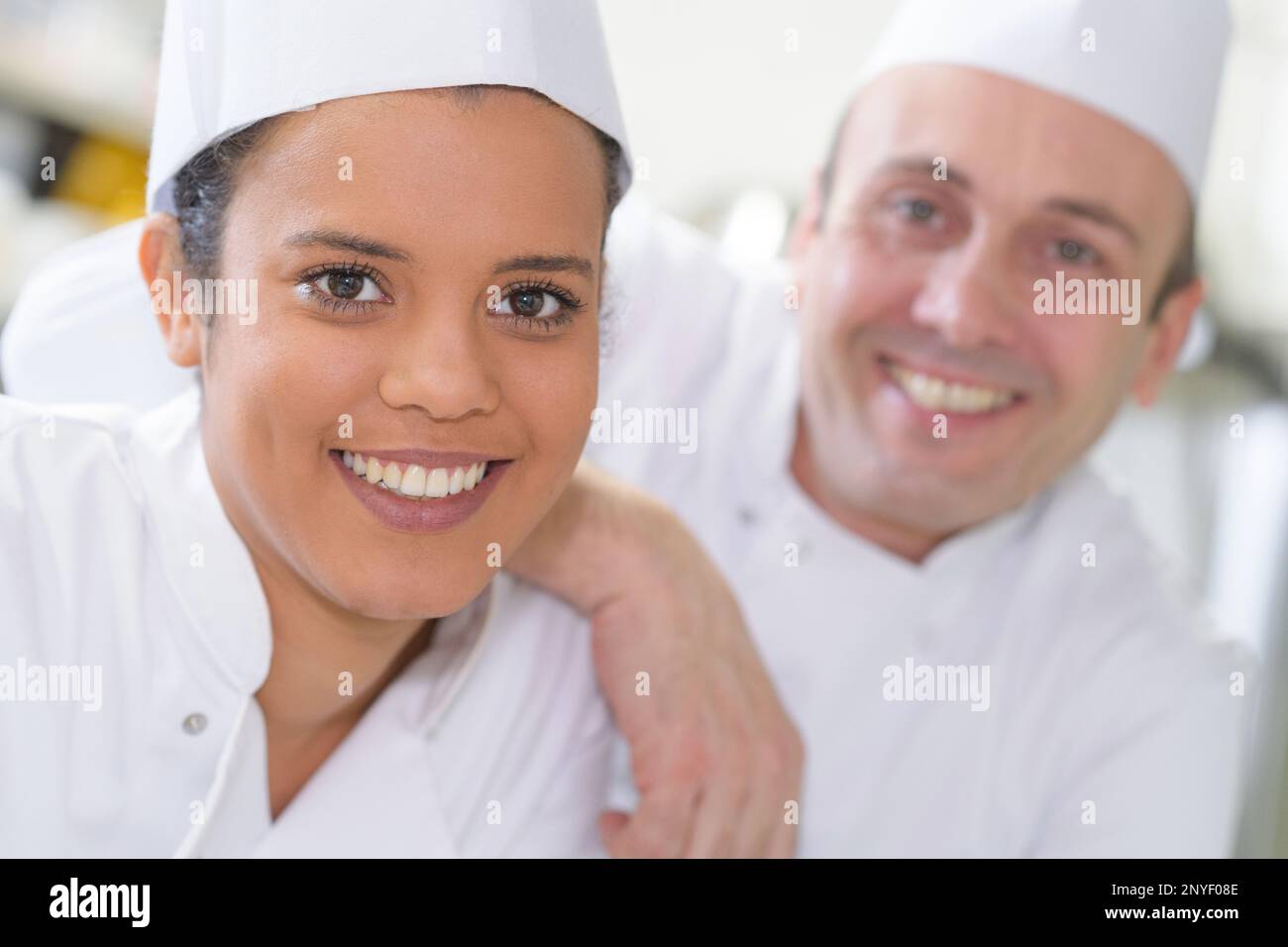 chef couple posing Stock Photo - Alamy