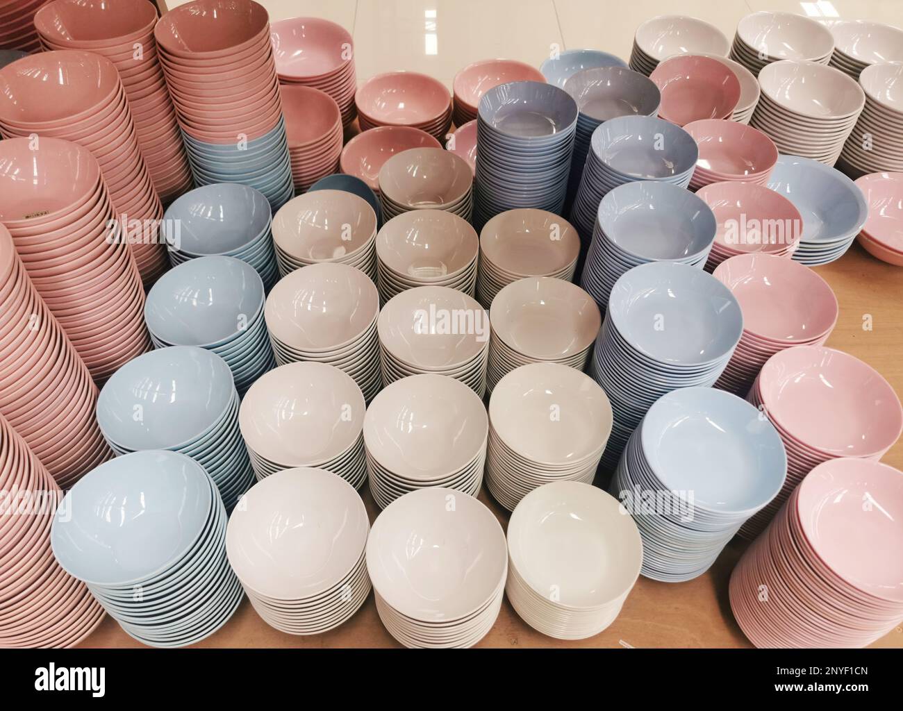 Stacks of plates in a shop Stock Photo - Alamy