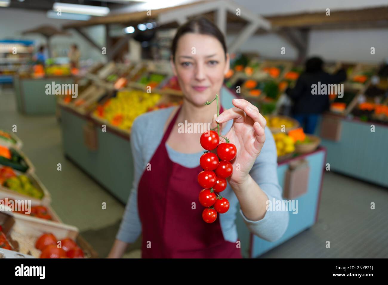 Orange tomatoes woman hi-res stock photography and images - Alamy
