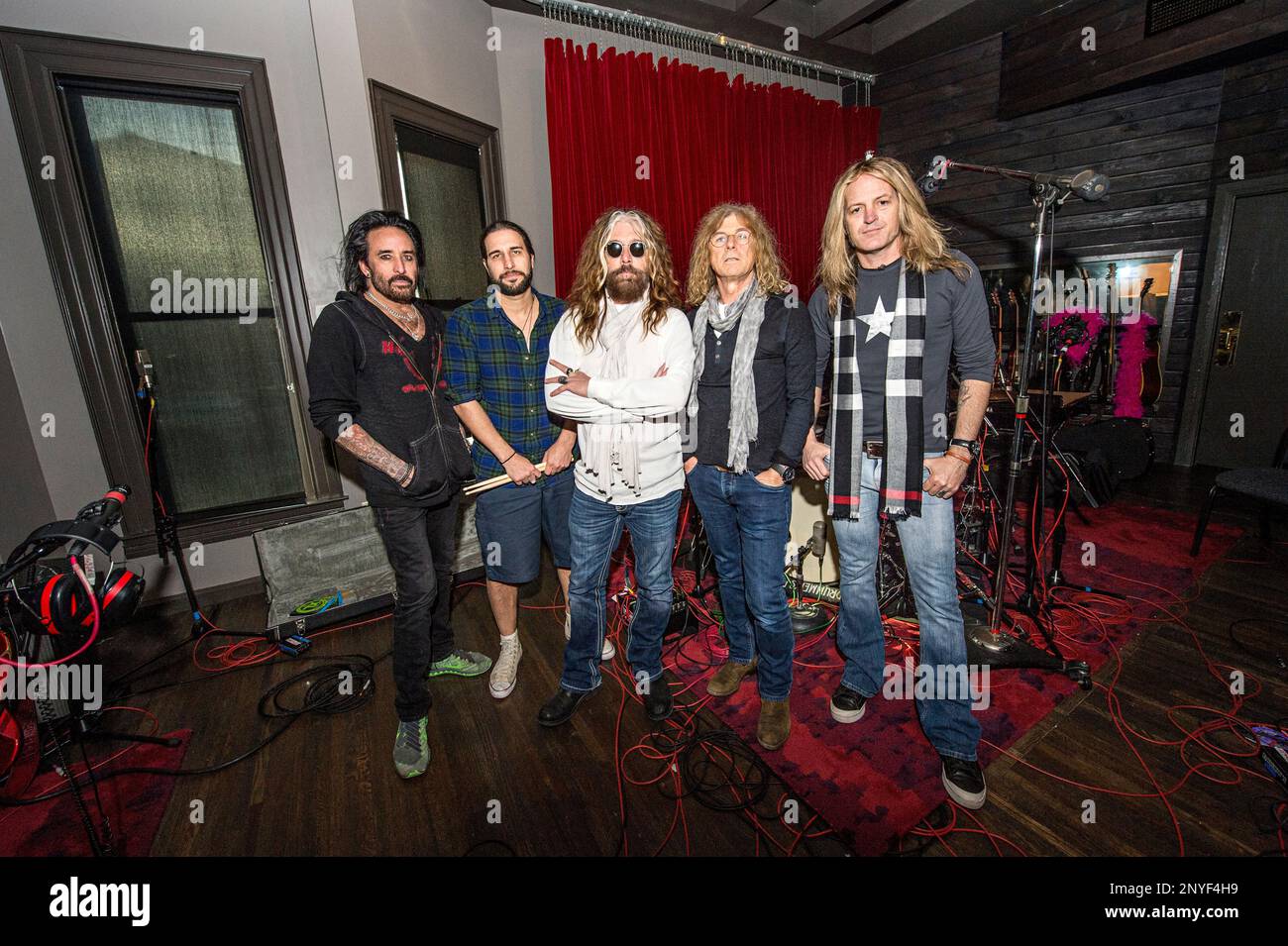 Marco Mendoza, Brian Tichy, John Corabi, David Lowy, and Doug Aldrich ...