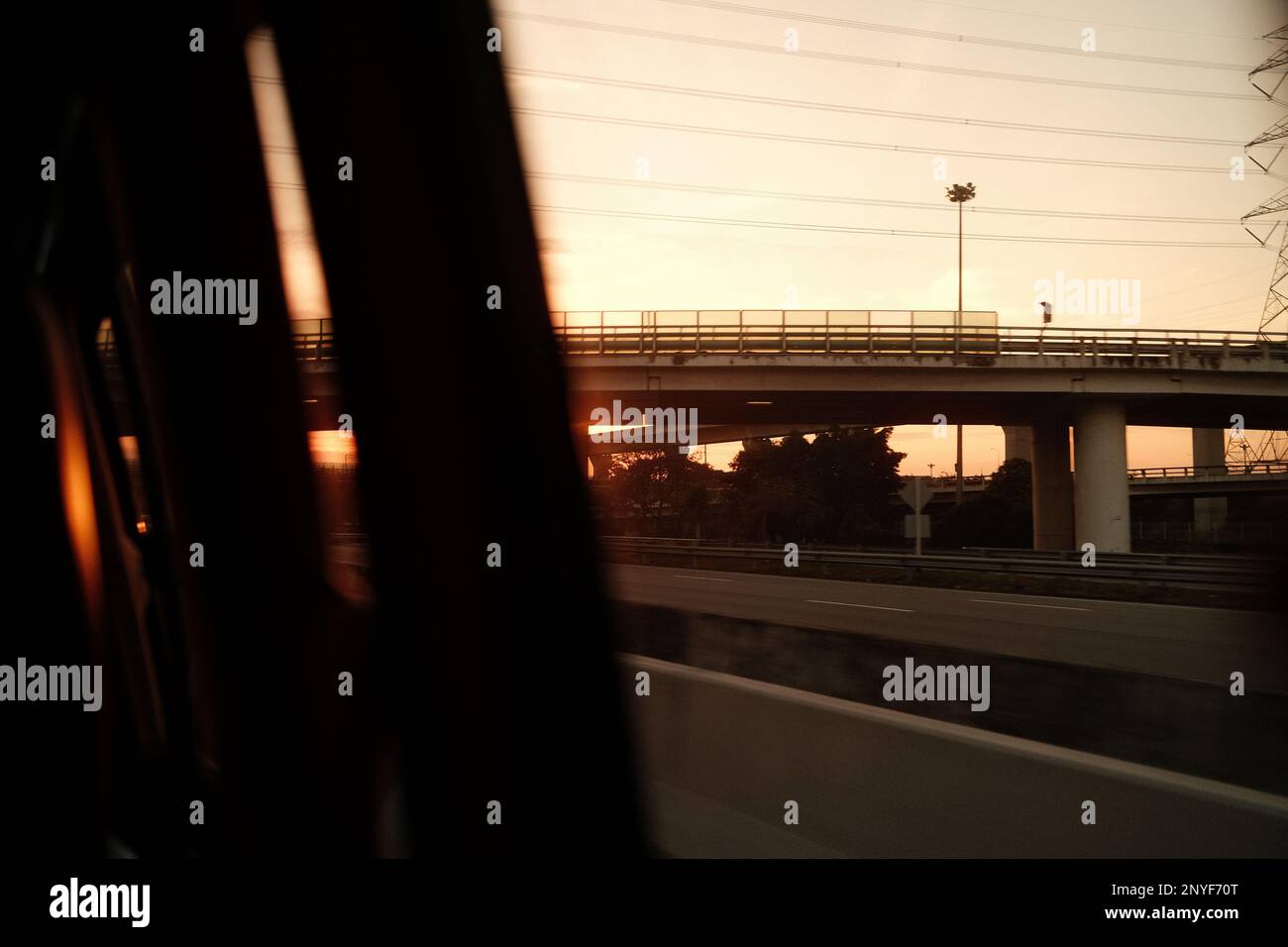 Urban scenic flyover hi-res stock photography and images - Alamy