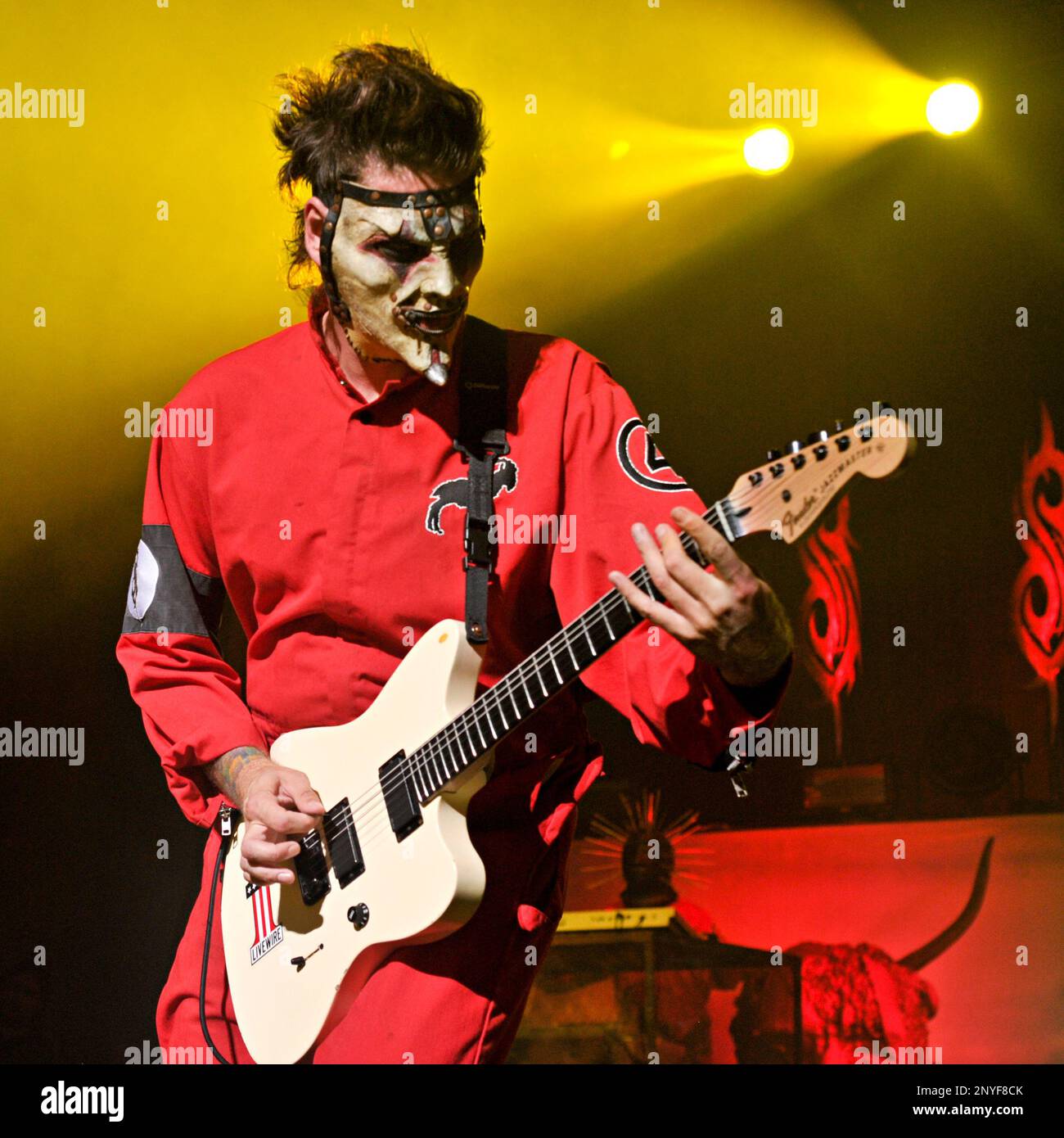 Jim Root of Slipknot performs during the Mayhem Music Festival at ...