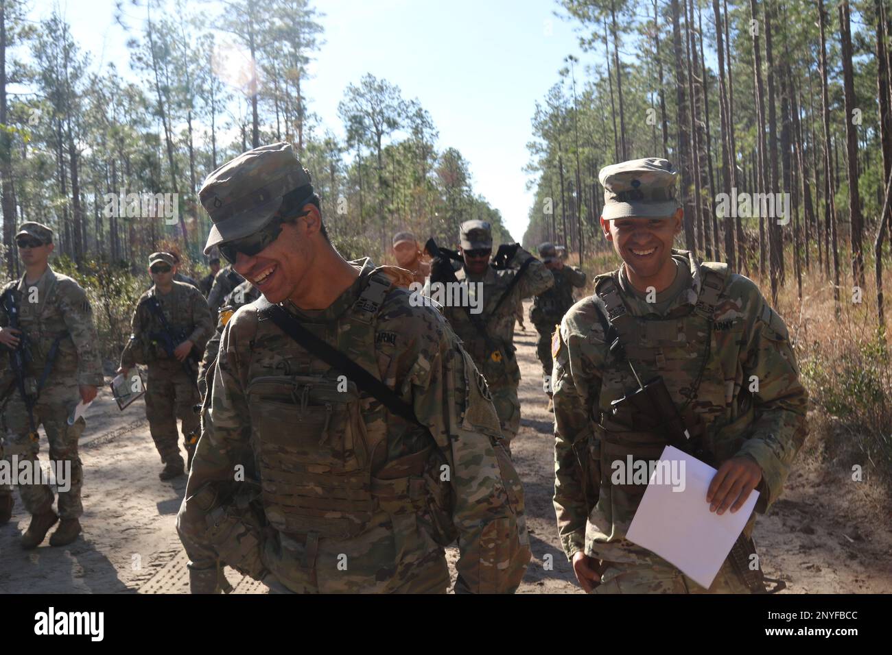 3rd Infantry Division Soldiers make their way to their starting points ...