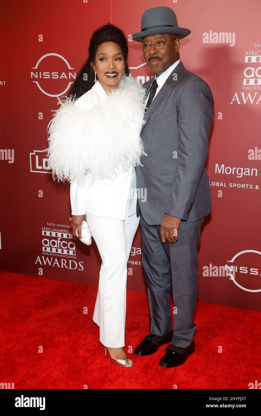1 March 2023 -Beverly Hills, California - Angela Bassett, Courtney B ...