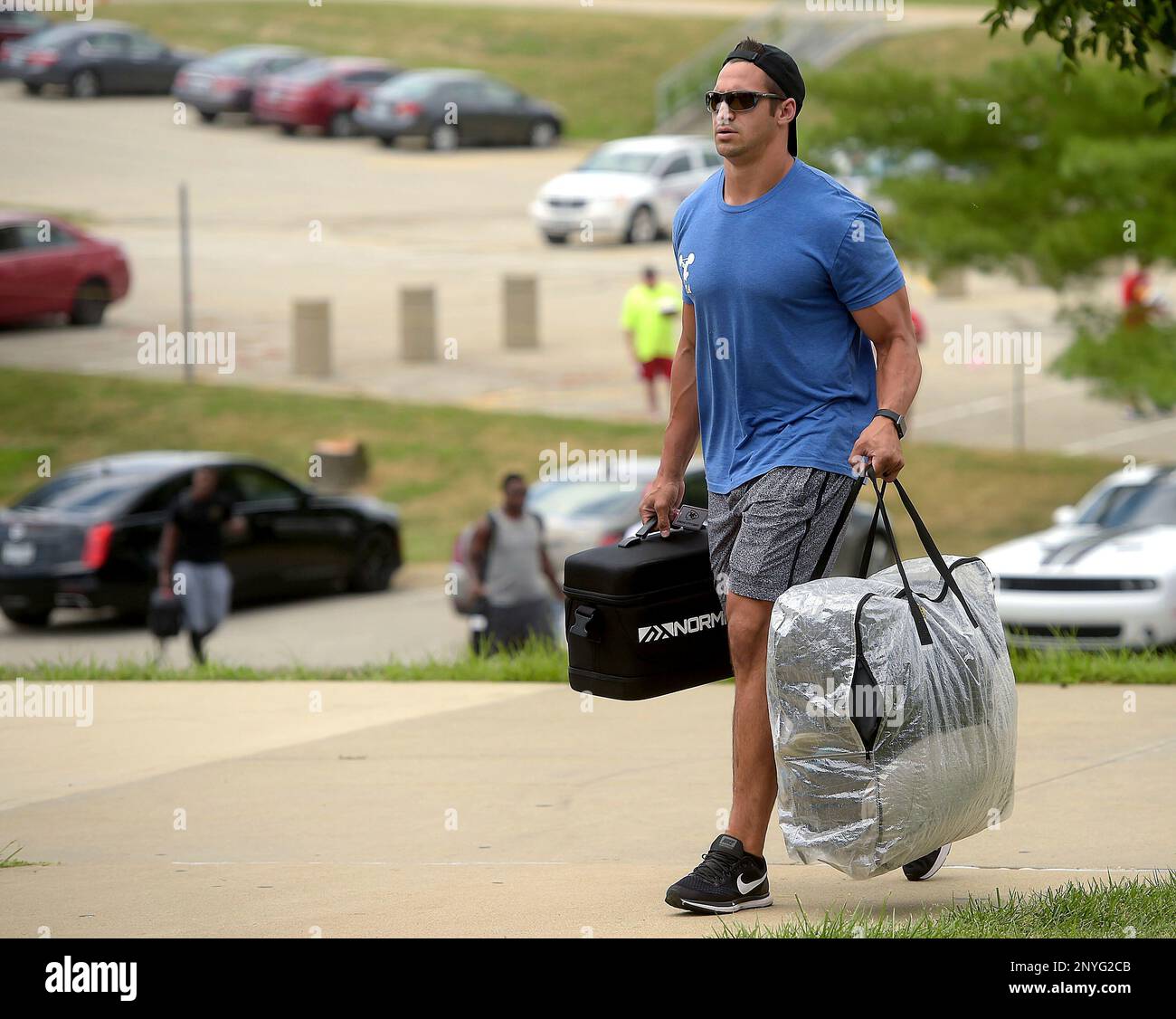 Kansas City Chiefs linebacker Frank Zombo moves into Scanlon Hall in St ...