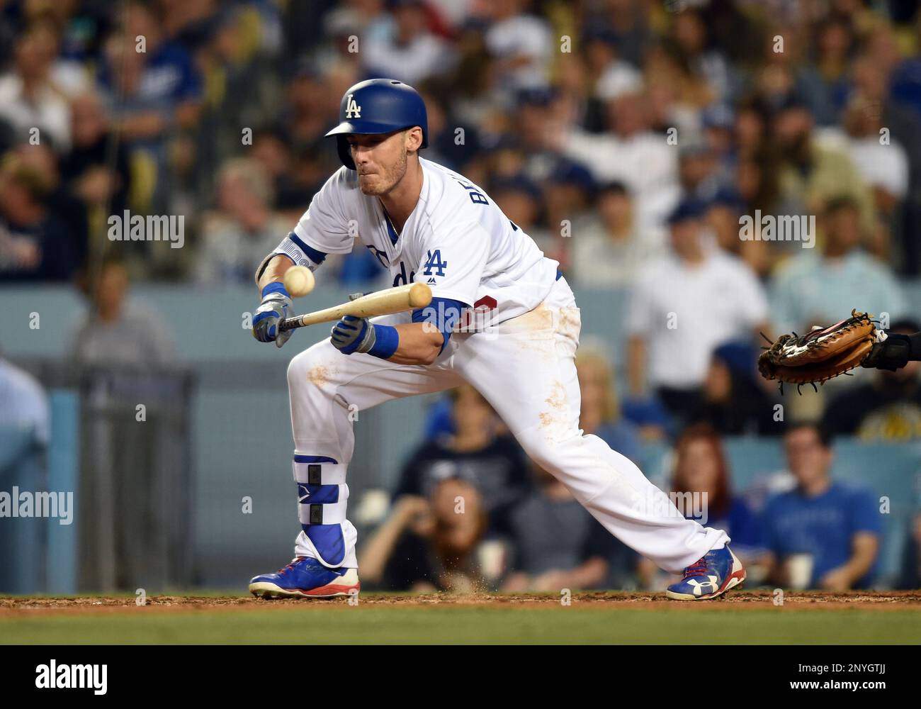 LOS ANGELES, CA - JULY 20: Los Angeles Dodgers first baseman Cody ...