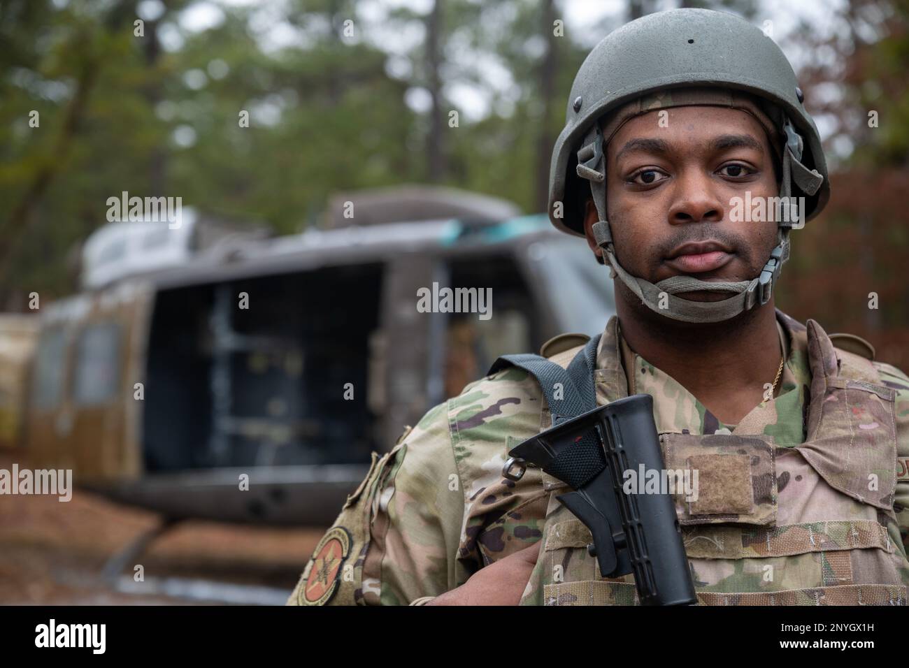 U.S. Air Force Staff Sgt. Randy Hayes, pro-staff 11 Field Investigation ...
