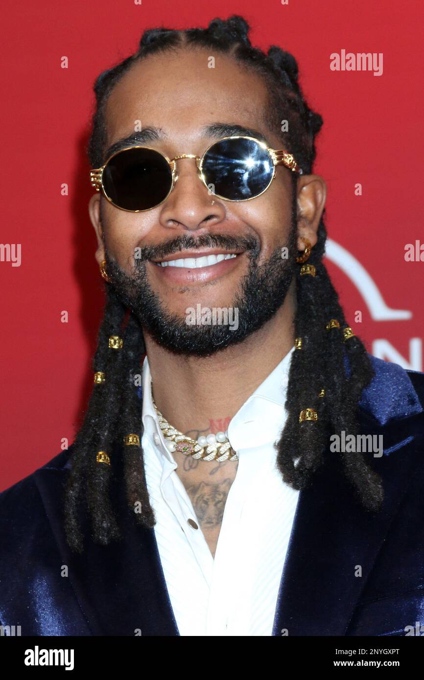 LOS ANGELES - MAR 1: Omarion, Omari Ishmael Grandberry at the 14th ...
