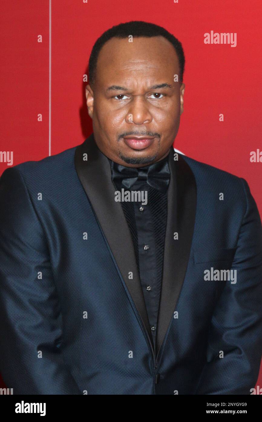 LOS ANGELES - MAR 1: Roy Wood Jr at the 14th AAFCA at the Beverly ...