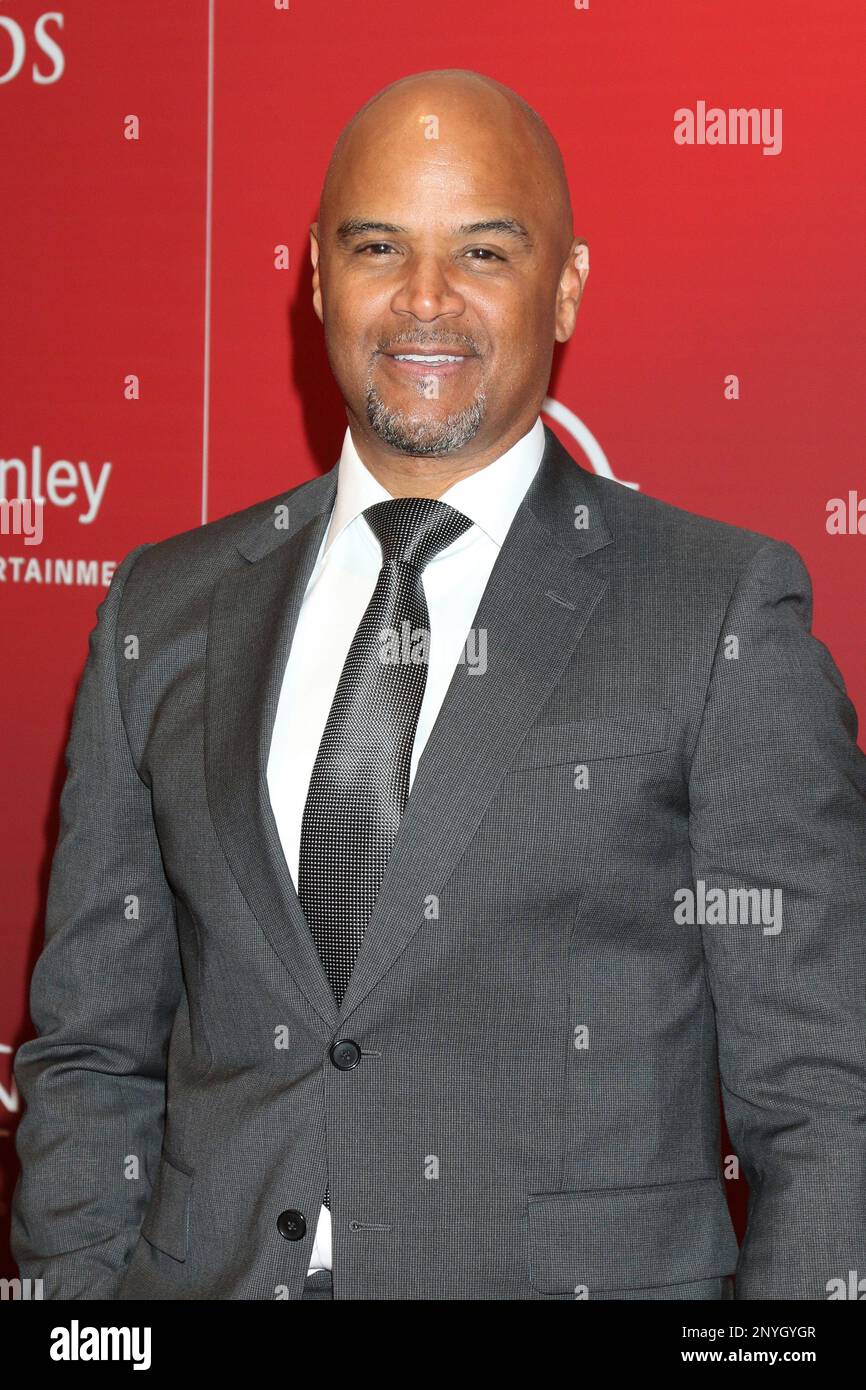 LOS ANGELES - MAR 1: Dondre T Whitfield at the 14th AAFCA at the ...