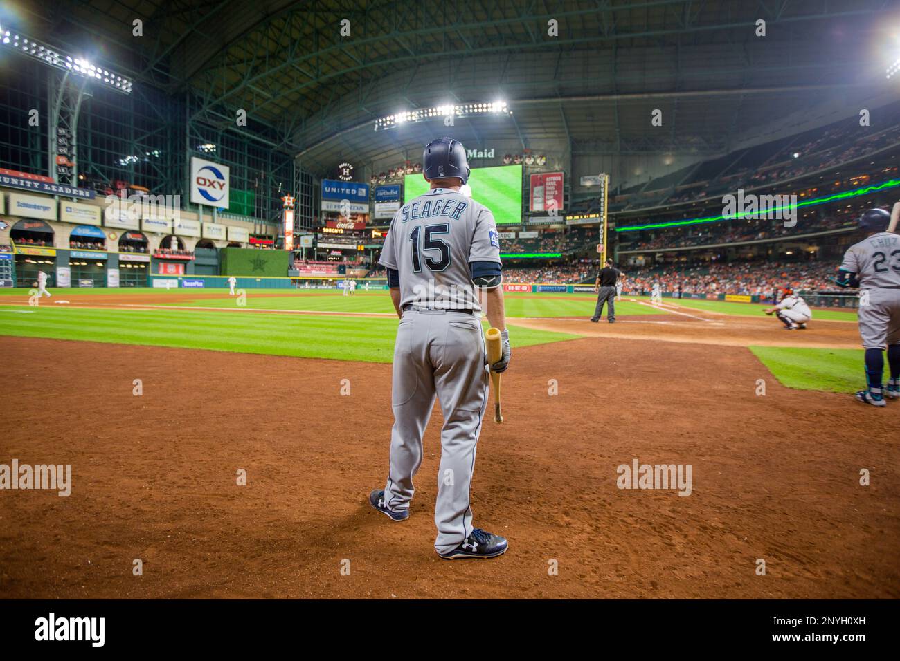 HOUSTON, TX - JULY 18: Seattle Mariners third baseman Kyle Seager (15 ...