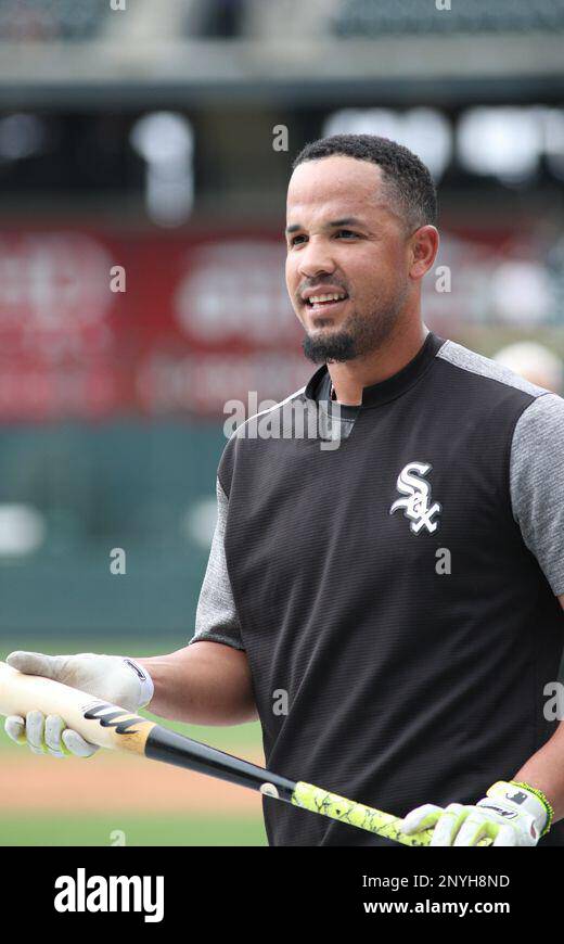 Chicago White Sox first baseman Jose Abreu (79) prepares for the game ...