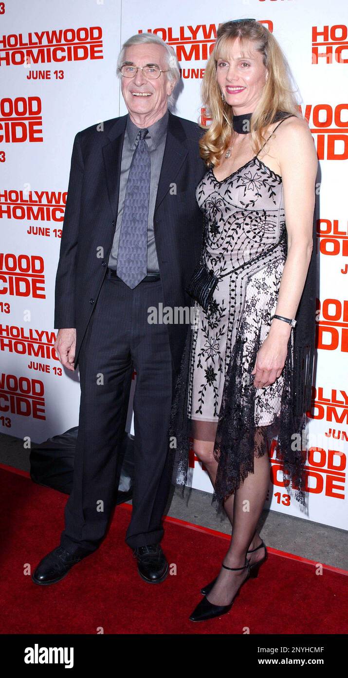 Photo by: Roth/STAR MAX/IPx20176/10/03Martin Landau and Gretchen Becker ...