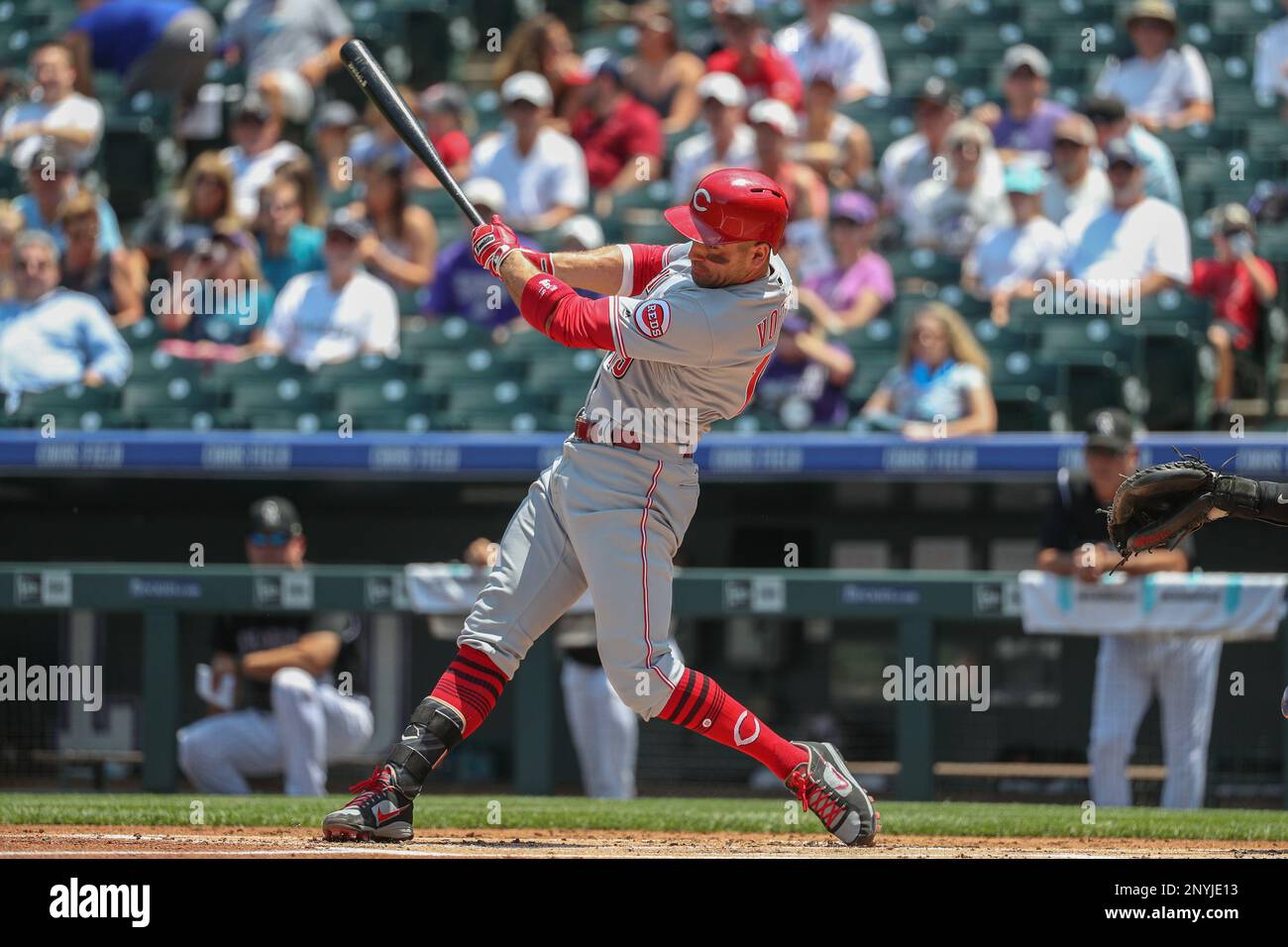 Cincinnati Reds first baseman Joey Votto (19) swings at the pitch in a ...