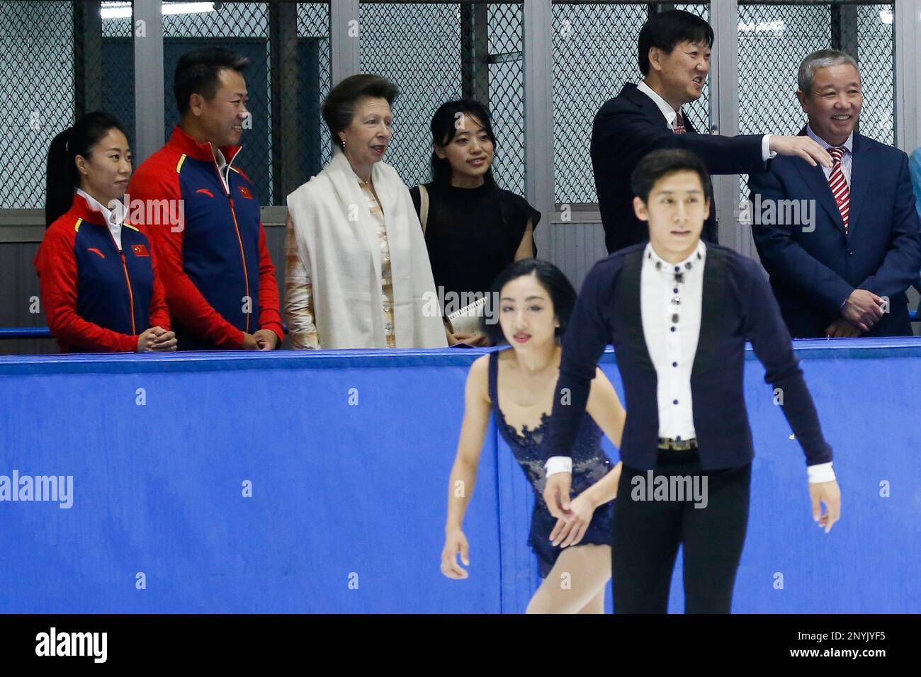 Chinese figure skaters Sui Wenjing and Han Cong get ready to perform ...