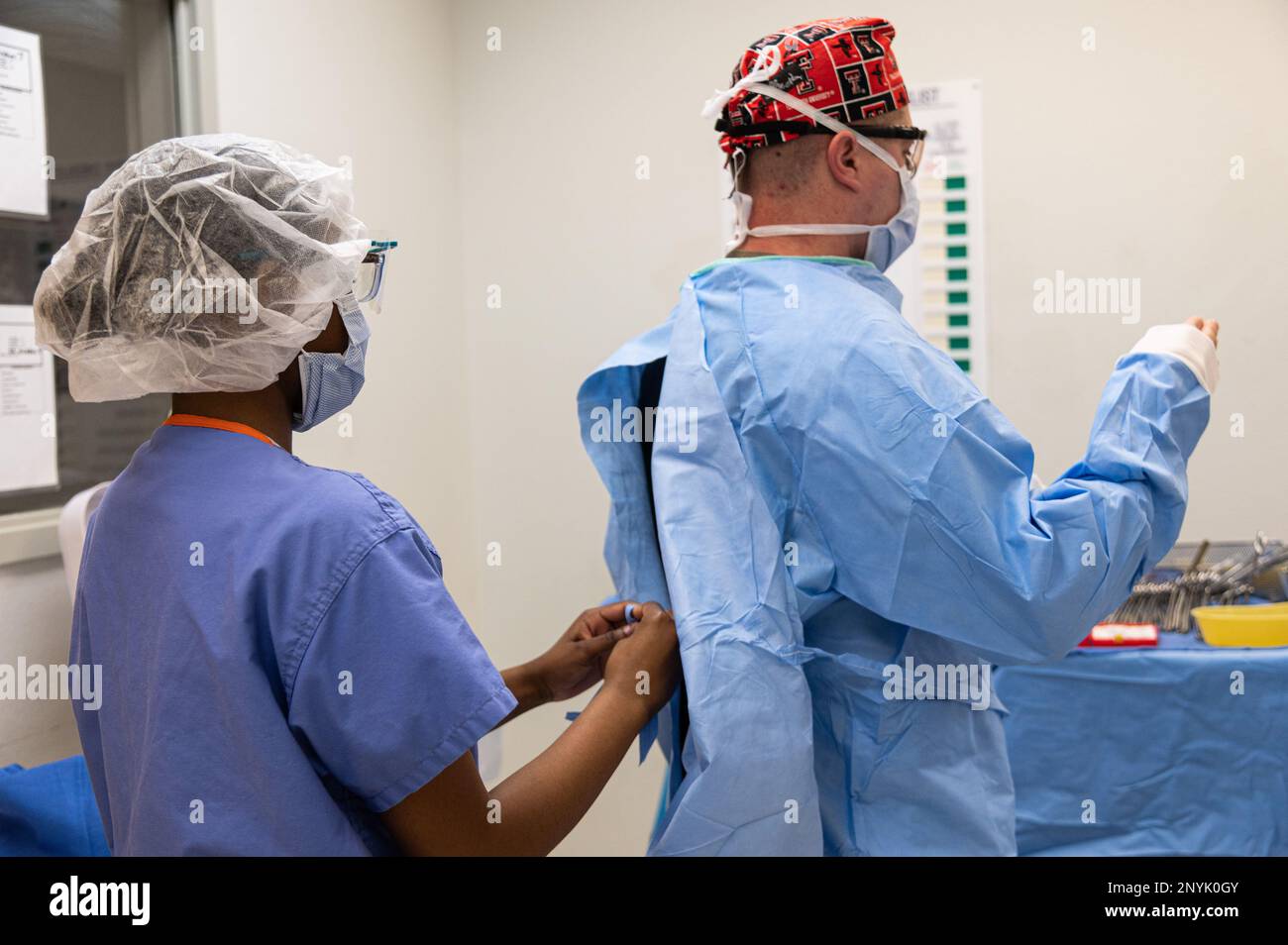 68D operating room specialist students assigned to the U.S. Army ...