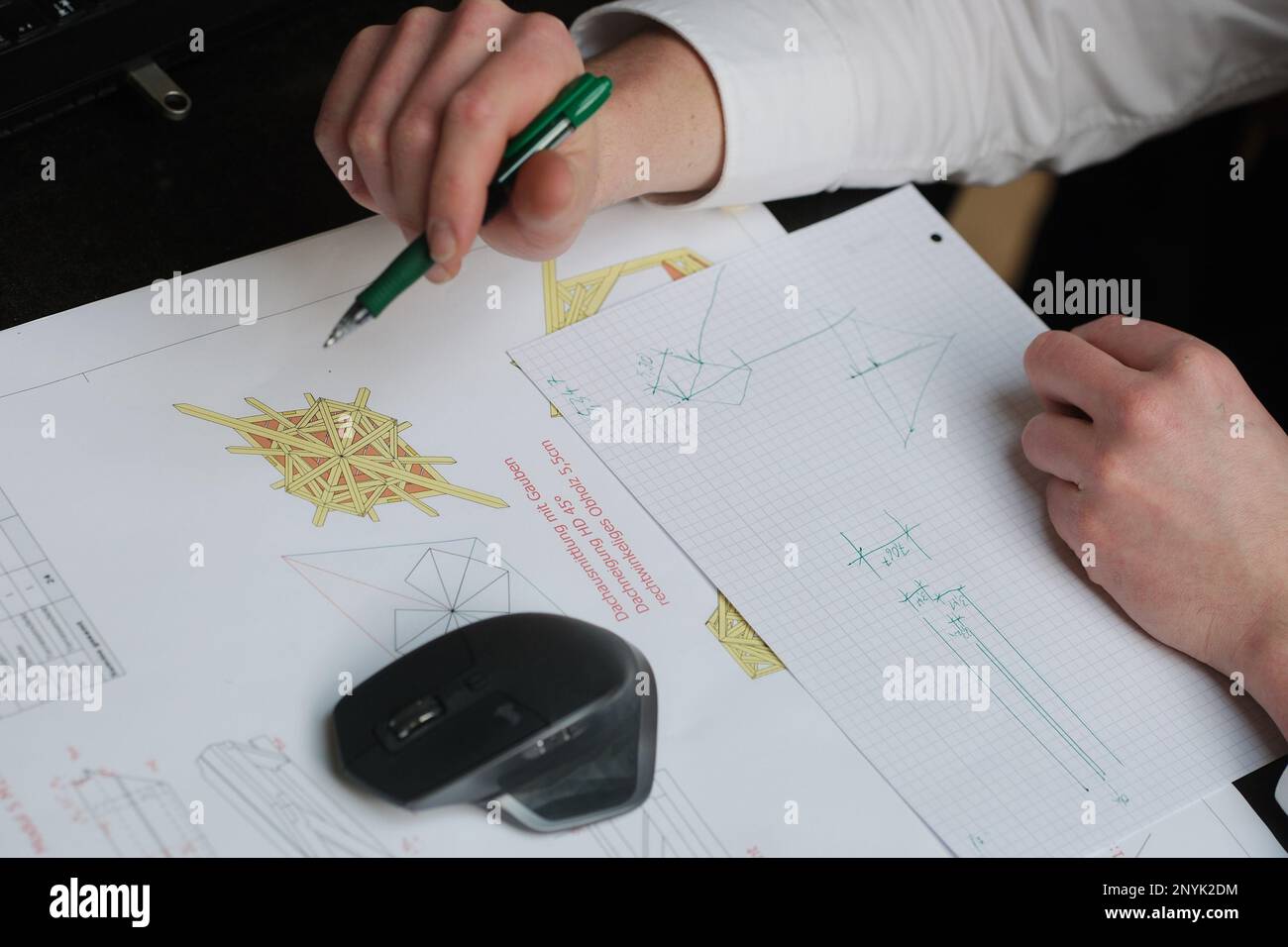 National carpentry team hi-res stock photography and images - Alamy