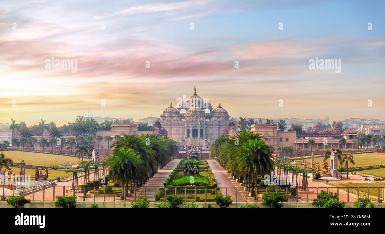 Aerial view of the Swaminarayan Akshardham complex at sunset, Delhi ...