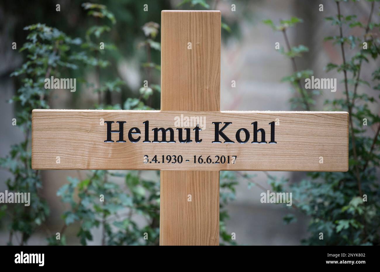 The grave of late German Chancellor Helmut Kohl photographed at the ...