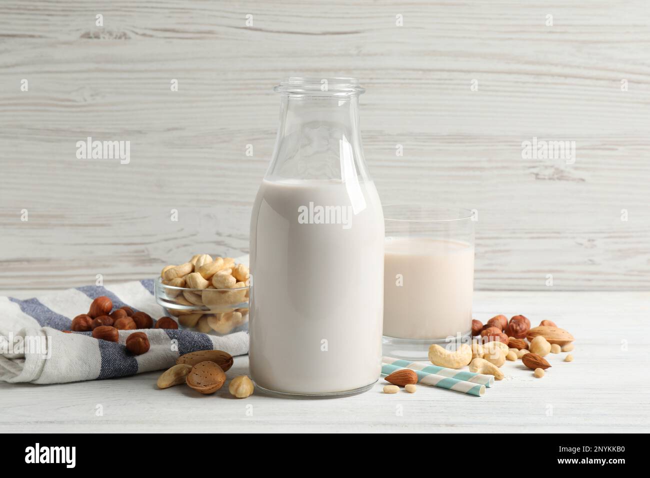 Alternative milks hi-res stock photography and images - Alamy