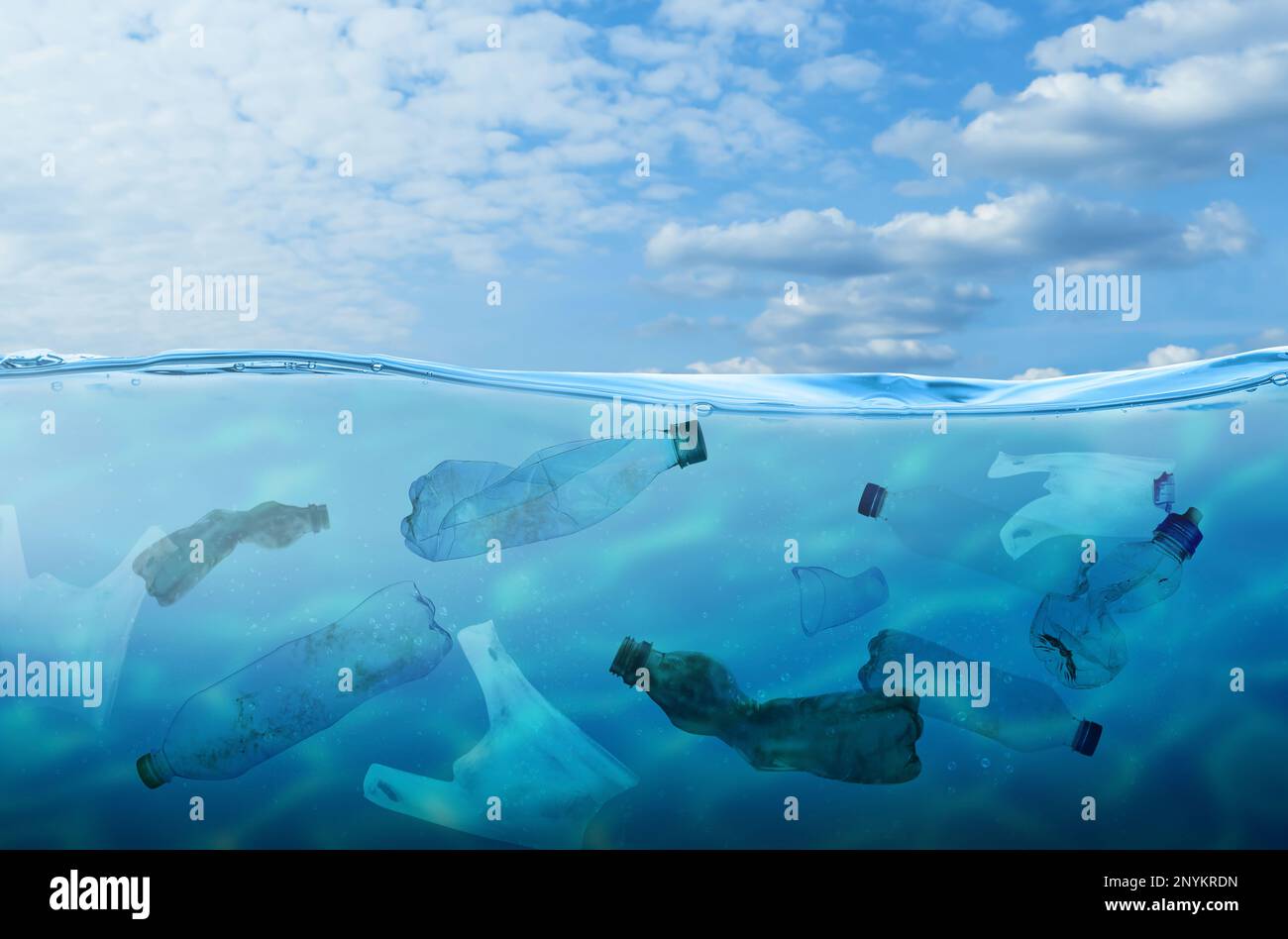 Plastic garbage in ocean. Marine pollution Stock Photo - Alamy