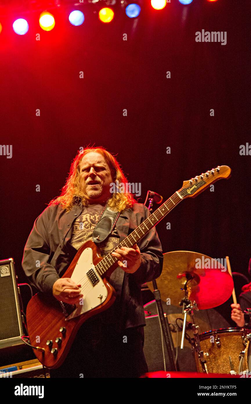 Warren Haynes of Government Mule performs during the The Beale Street ...