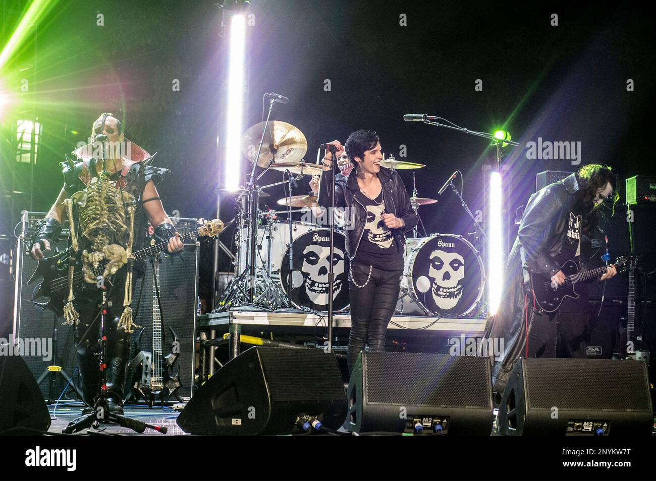Andy Biersack performs with Jerry Only, Dez Cadena, and Eric ...