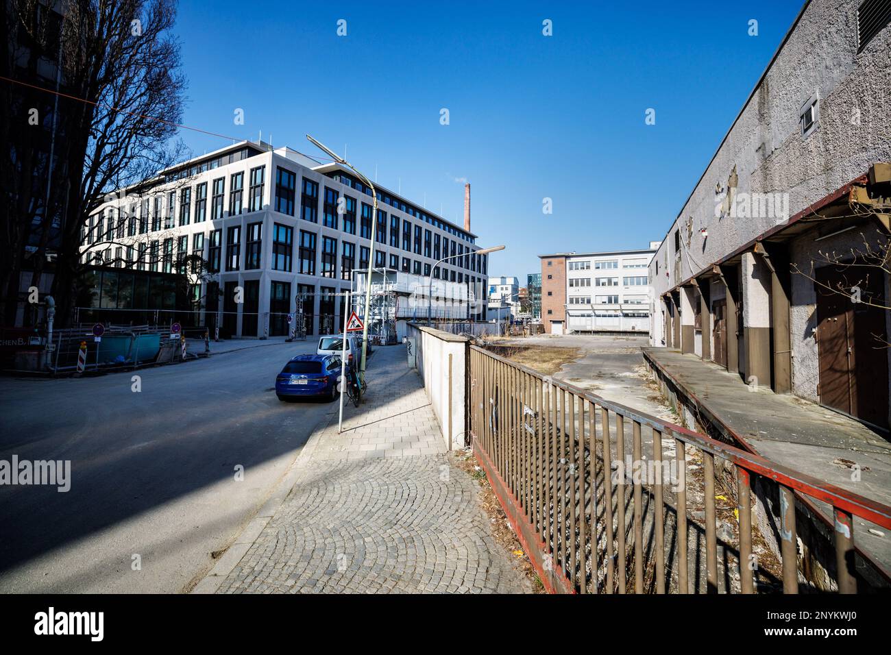 Munich, Germany. 02nd Mar, 2023. The construction site of Apple's ...